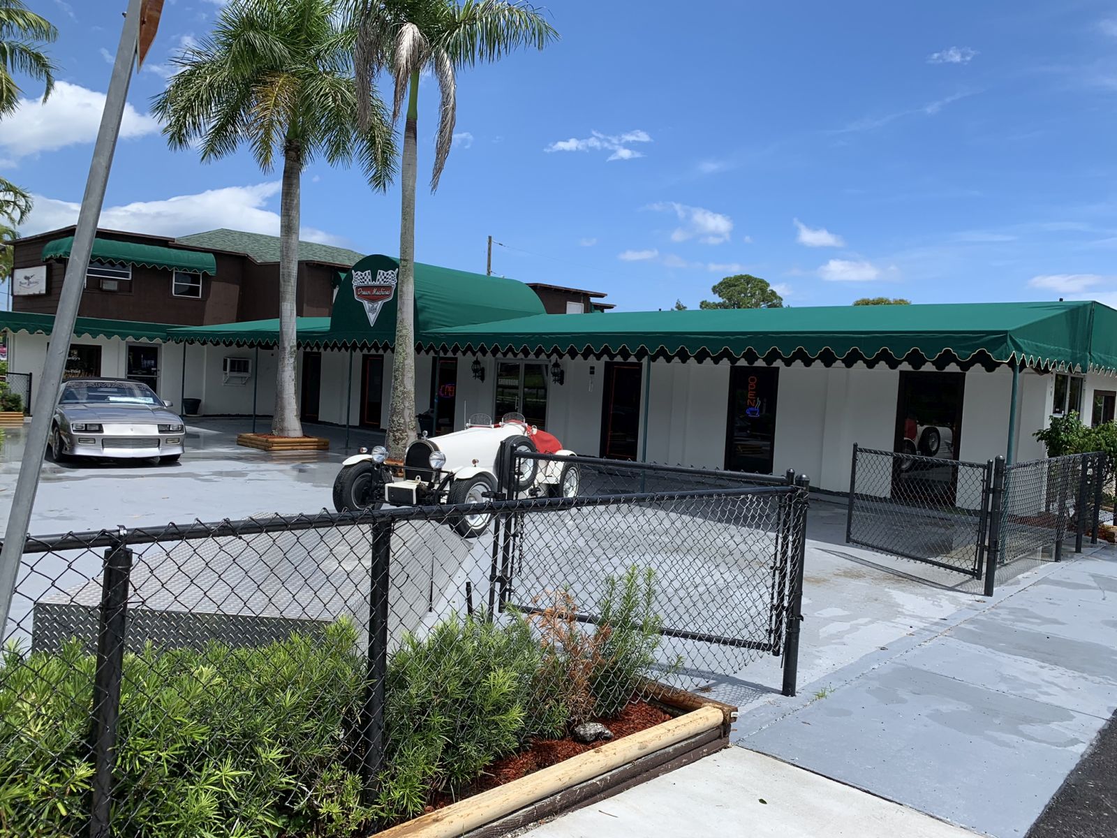 Round Marquee Awnings – Awning Contractors & Designers, Inc.